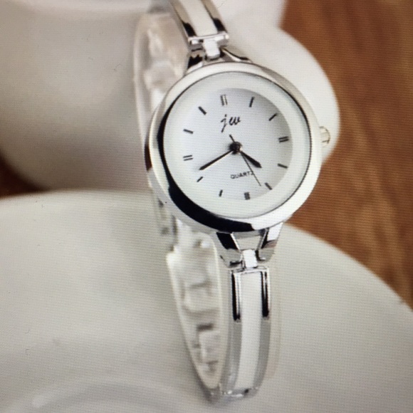 Boutique | Accessories | Quartz Ladies Round Silver And White Watchnew ...